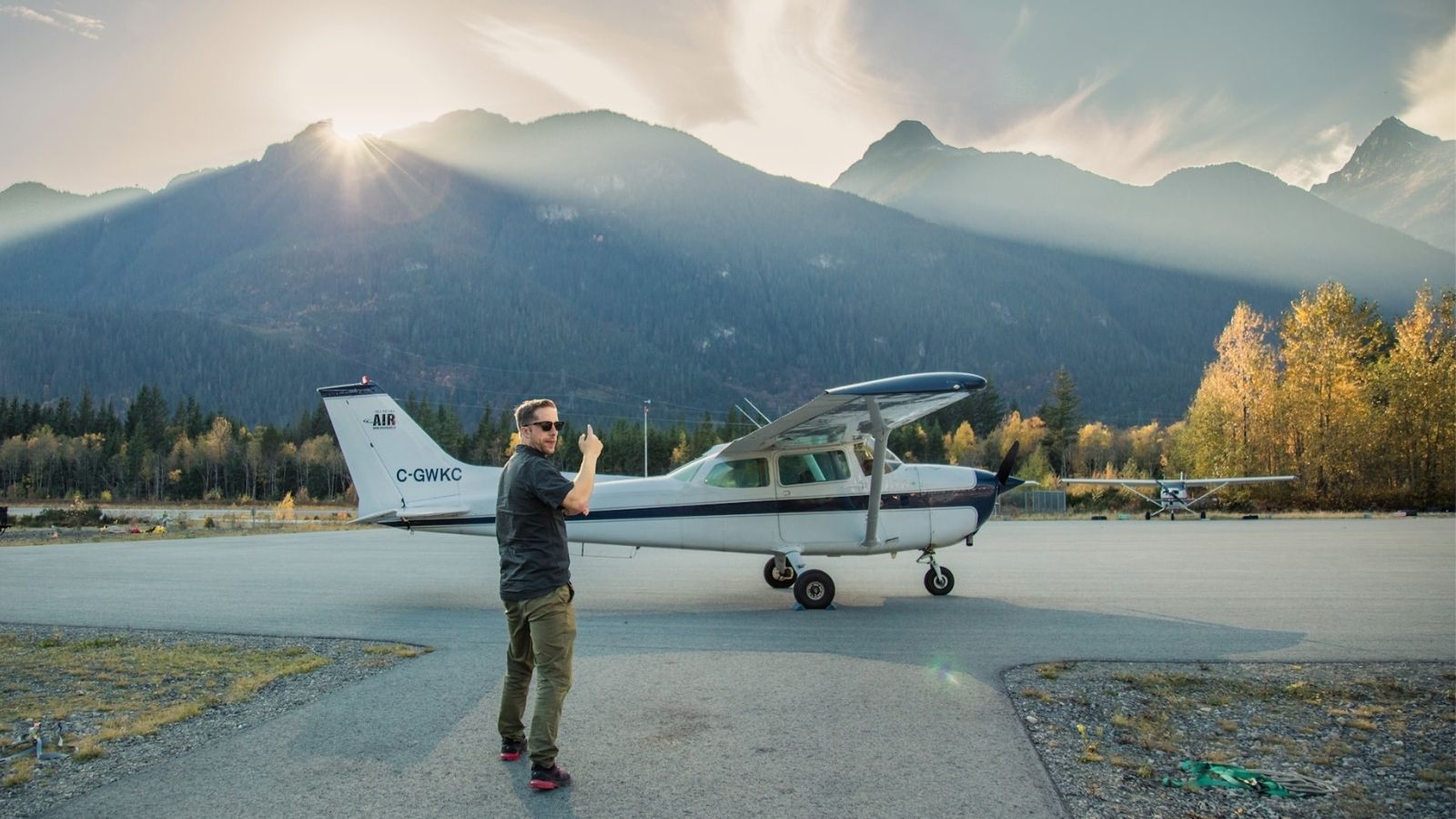 Work With Us! Pilot Jobs & Careers in Squamish BC | Sea To Sky Air