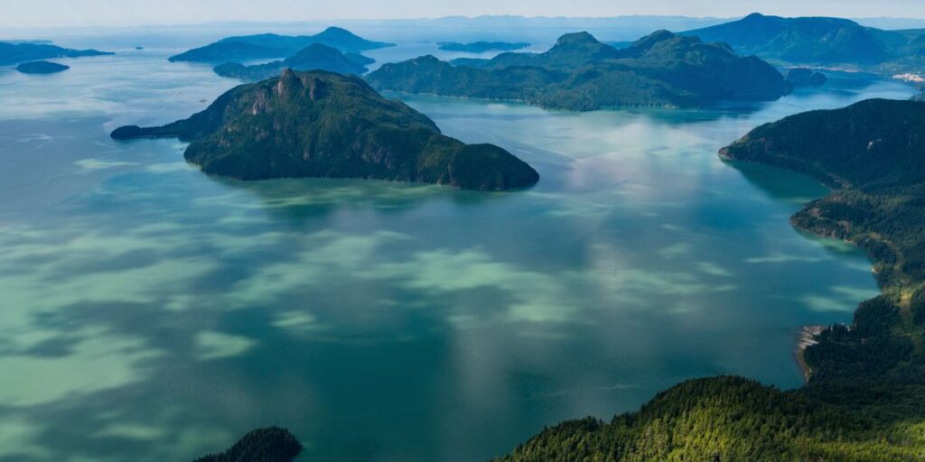 Everything tourists (and you) need to know about Garibaldi Lake